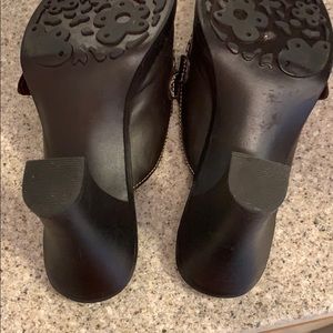 Mudd | Shoes | Mudd Brown Mules Clogs | Poshmark